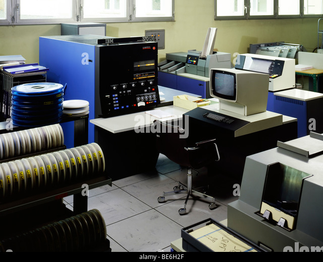 1970s mainframe computer IBM 370 Stock Photo, Royalty Free Image ...